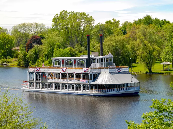Michigan Princess Riverboat 1