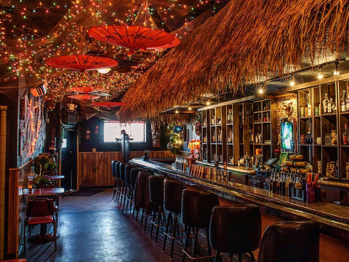 Mutiny Bar 2