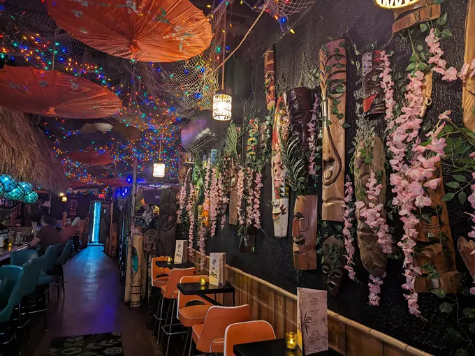 Mutiny Bar 6