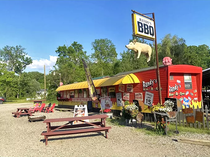 Randys Roadside Bar-B-Que 1