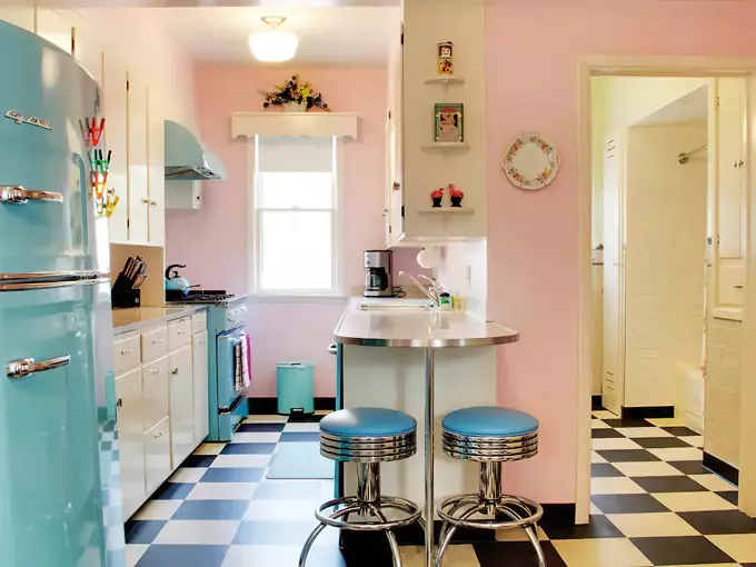 Retro Airbnb 1