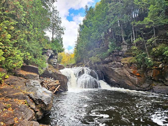 Sturgeon Falls 1