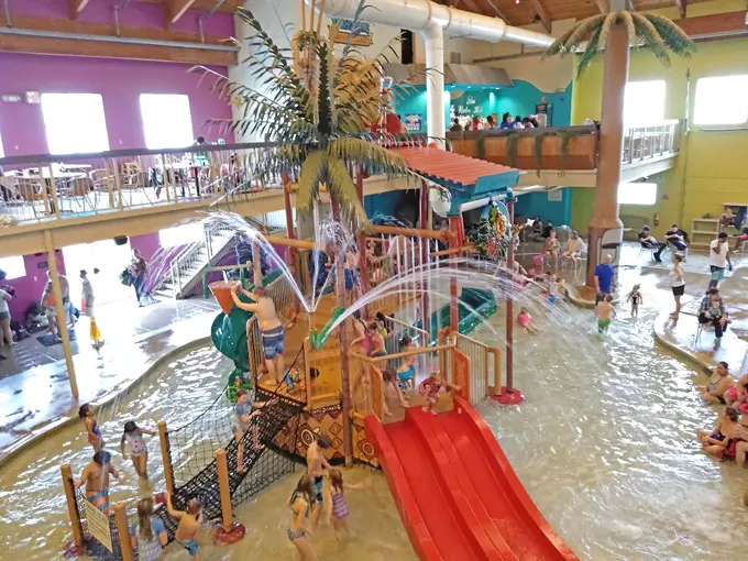 Surfari Joes Indoor Wilderness Water Park 1