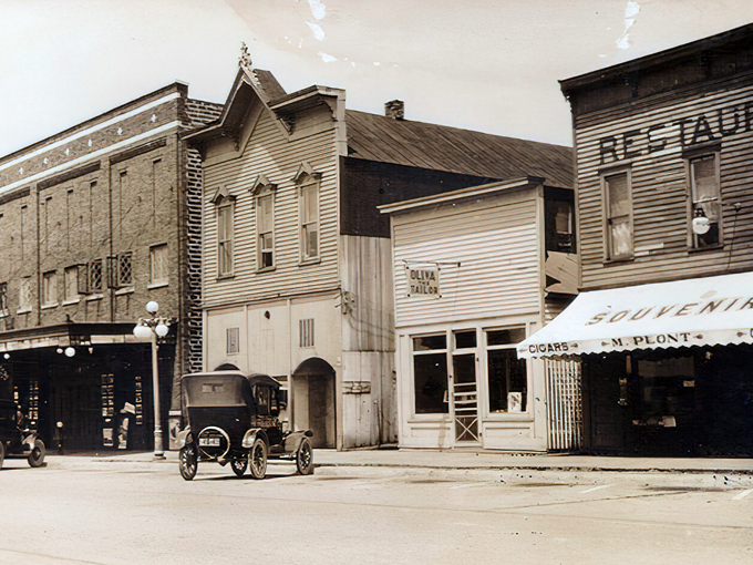 The Garden Theater 2