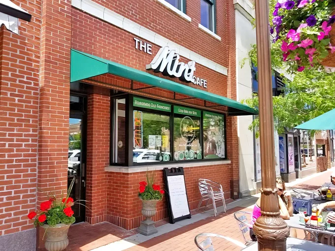 The Mint Cafe 1