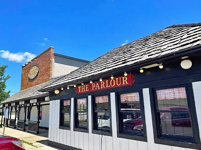 The Parlour of Jackson 1