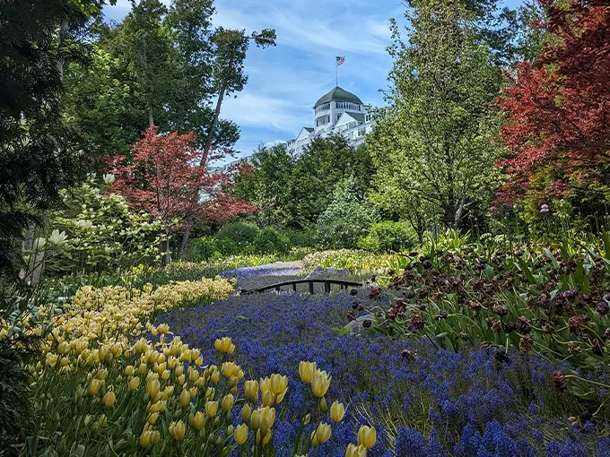 The Secret Garden at The Grand Hotel 4