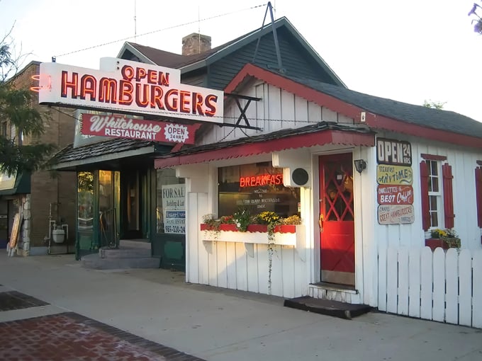 The Whitehouse Restaurant 1