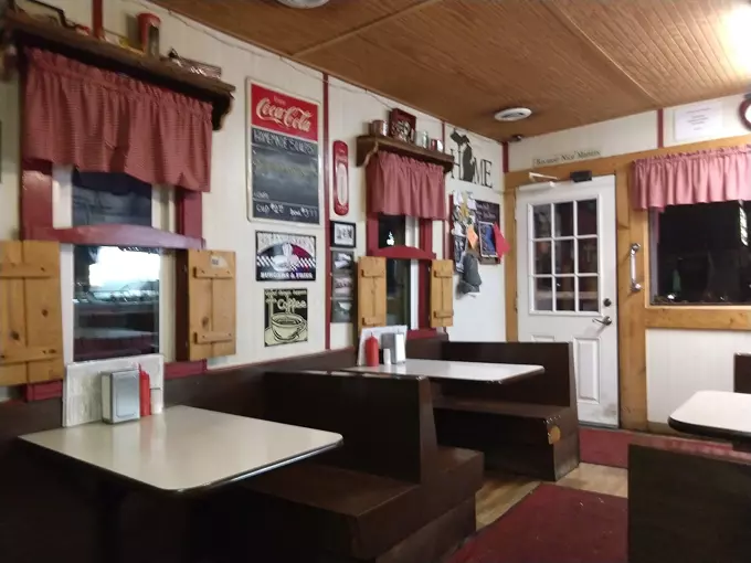 The Whitehouse Restaurant 2