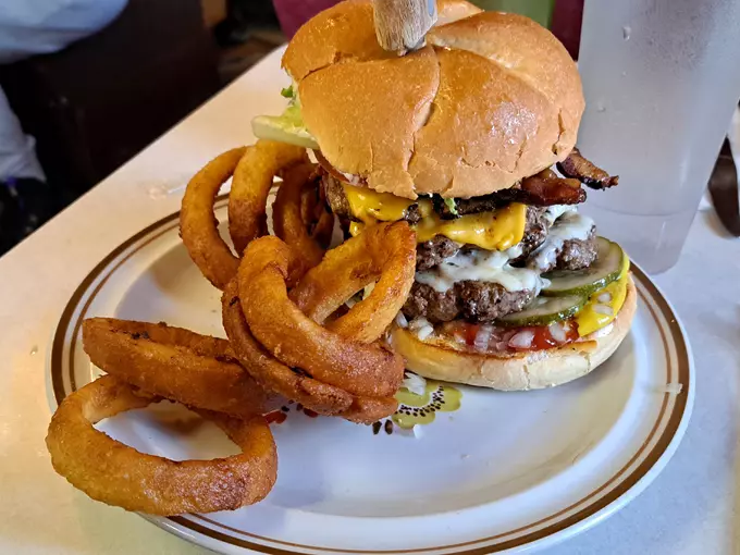 The Whitehouse Restaurant 4