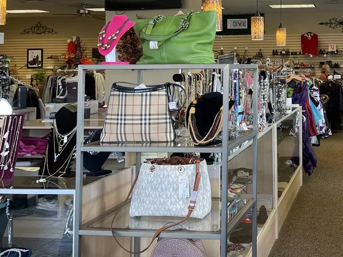 Trouve Boutique Resale 4