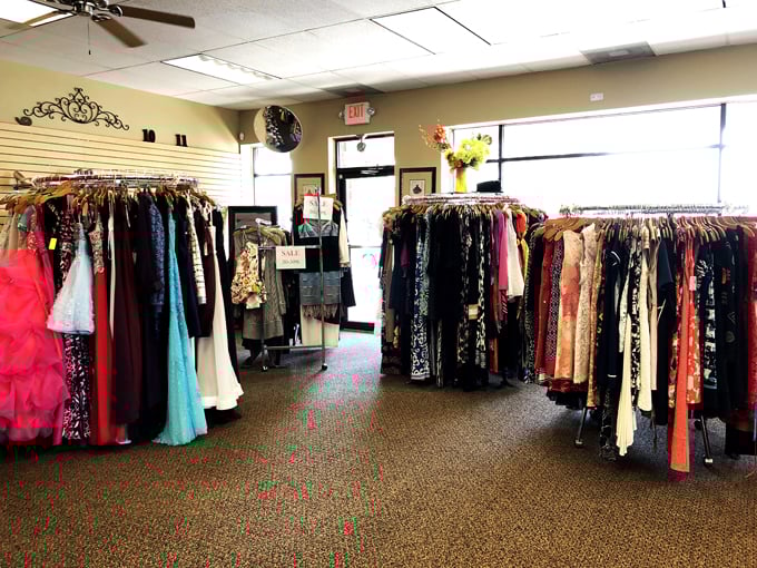 Trouve Boutique Resale 6