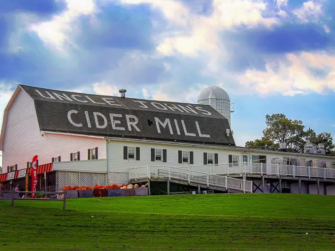 Uncle John's Cider Mill 1