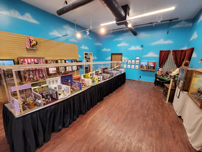 Wacky Taxidermy and Miniatures Museum 6