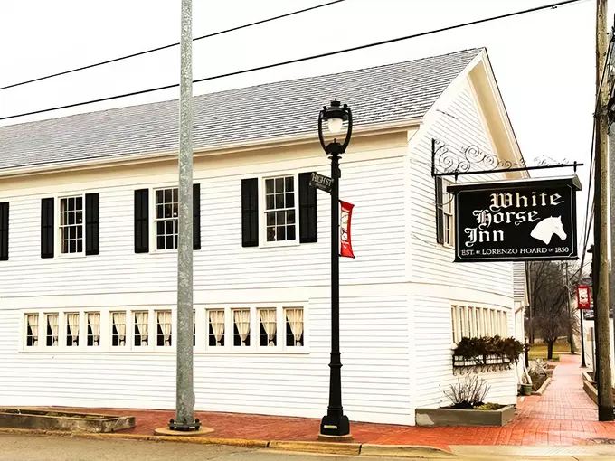 White Horse Inn 1