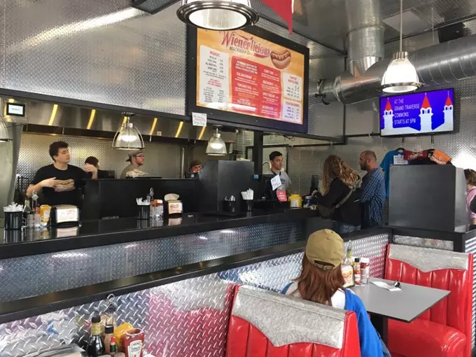 Wienerlicious 8