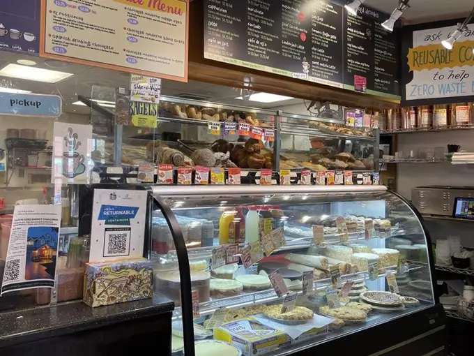 Zingerman's Next Door Café 6