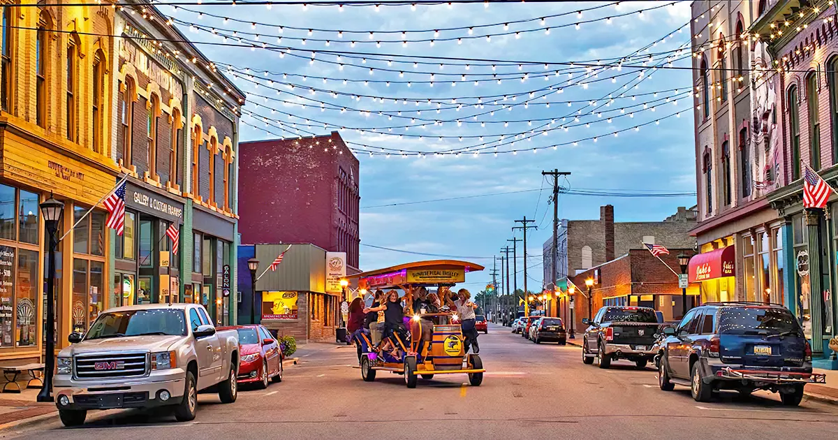 town weekend getaway michigan ftr