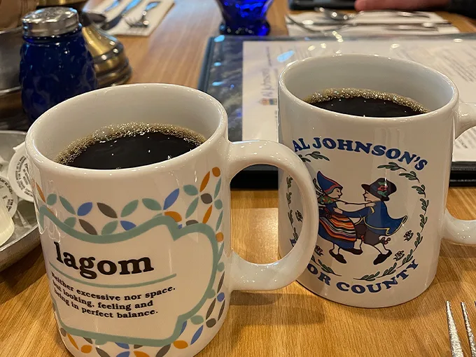 Al Johnson’s Swedish Restaurant & Butik  5