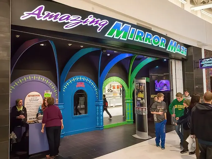 amazing mirror maze 1