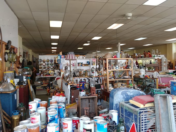 Antiques 101 & Collectibles 2