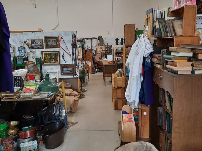 Antiques 101 & Collectibles 5