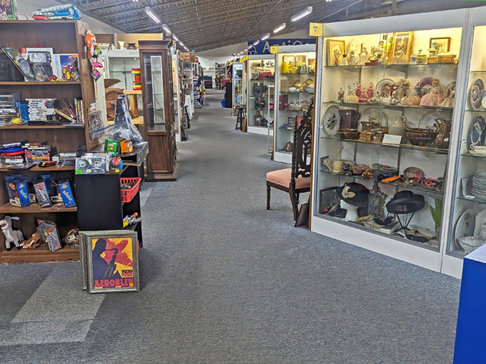 Antiques Minnesota Inc 6