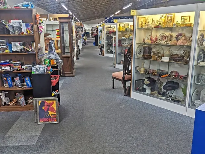 Antiques Minnesota Inc 6