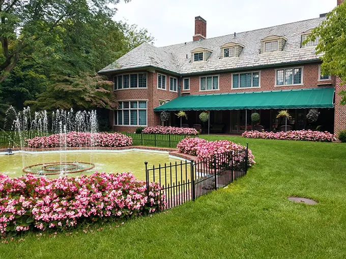Applewood Estate 1