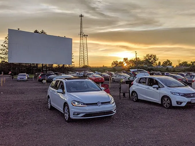 Aut-O-Rama Twin Drive-In 7