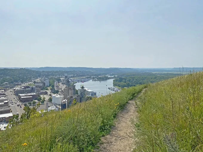 Barn Bluff Trail 1