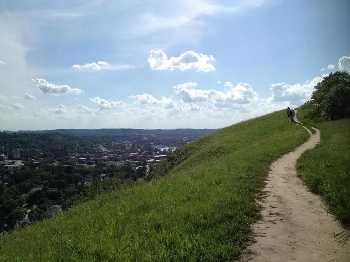 Barn Bluff Trail 2