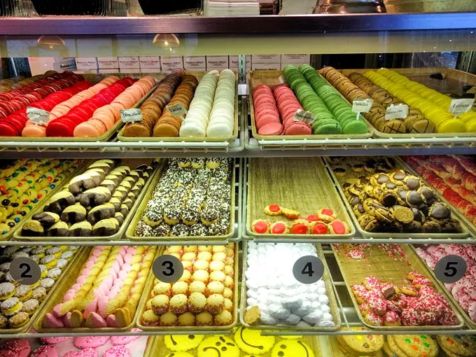 Bennison's Bakery 9
