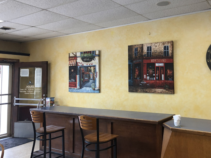 Benny's Bakery 2