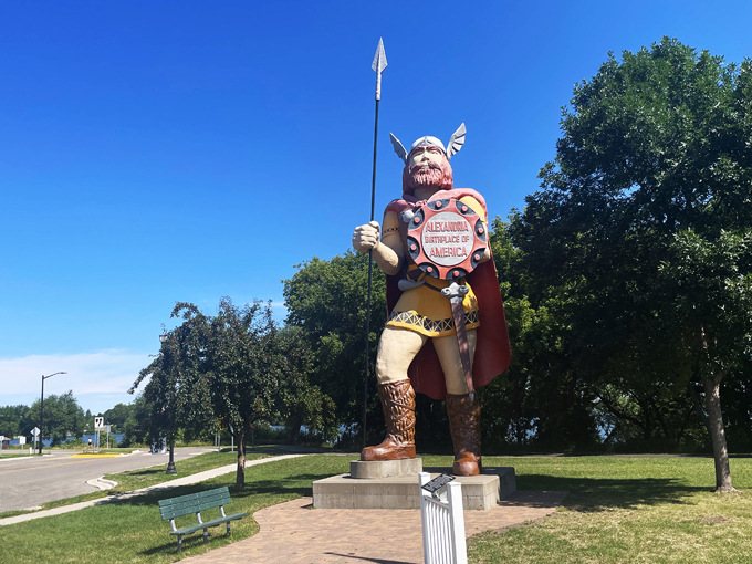 Big Ole - Big Viking Statue 8