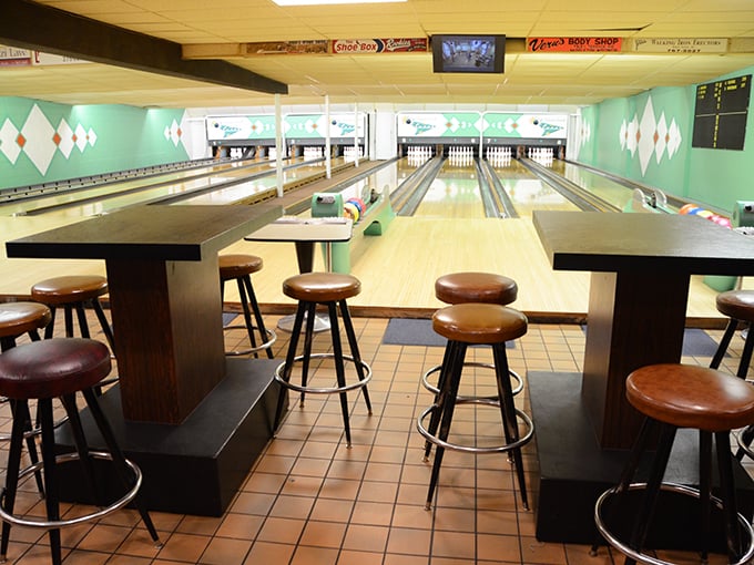 Black Earth Lanes 7