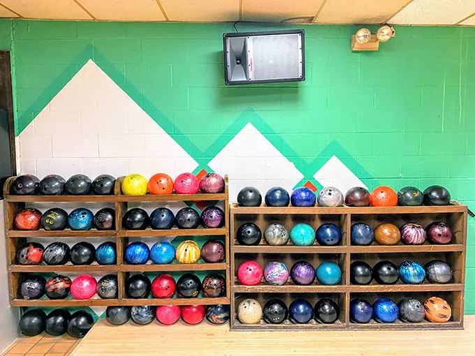 Black Earth Lanes 9