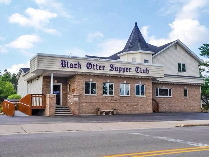 Black Otter Supper Club 1