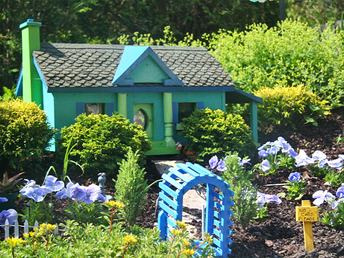 Bookworm Gardens 1