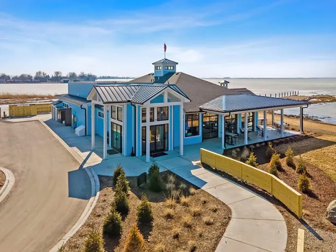 Cabana Blue Lakefront Sports Bar & Grill 1