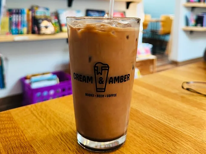 Cream & Amber 4