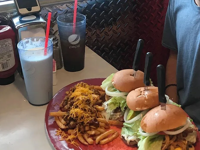cruisers diner 4