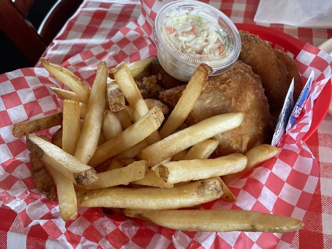 Dell Rhea's Chicken Basket 8