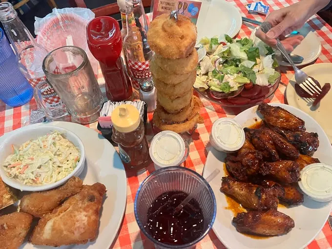 Dell Rhea's Chicken Basket 9