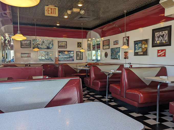 denny's diner 2