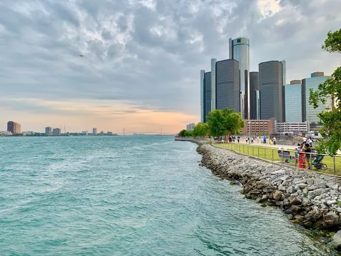 Detroit Riverwalk 1