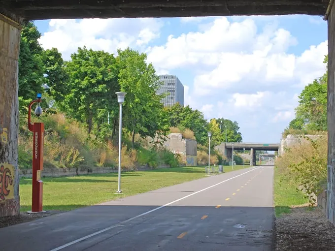 Detroit Riverwalk 4