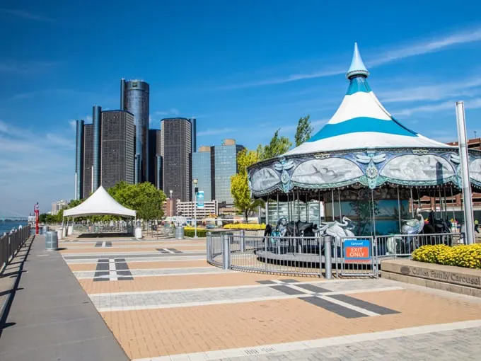 Detroit Riverwalk 5