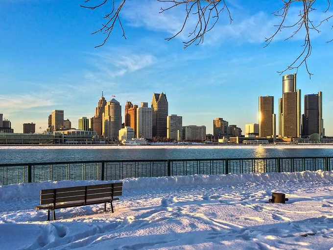 Detroit Riverwalk 9