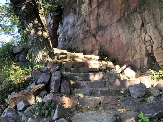 Devil's Doorway Loop 2
